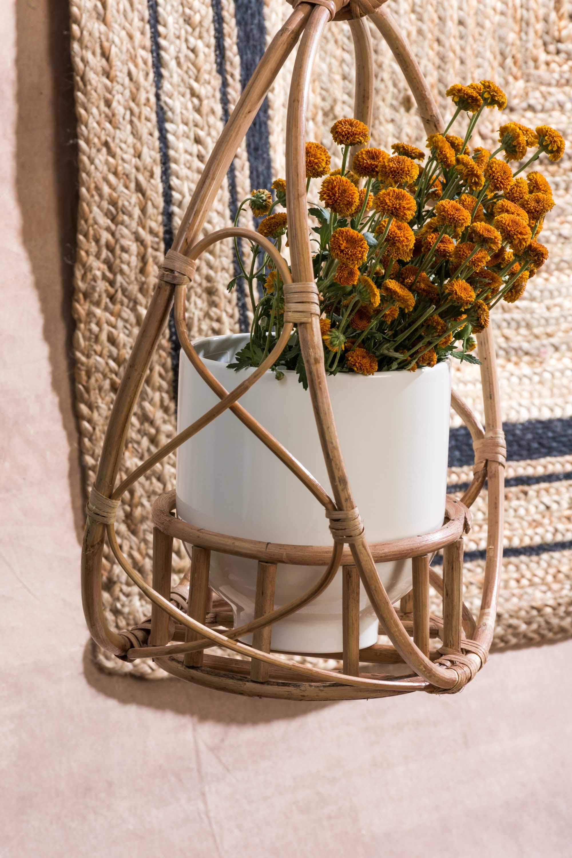 Hängender Blumentopfhalter aus Rattan - Beth Gamla – Mytri Designs EU